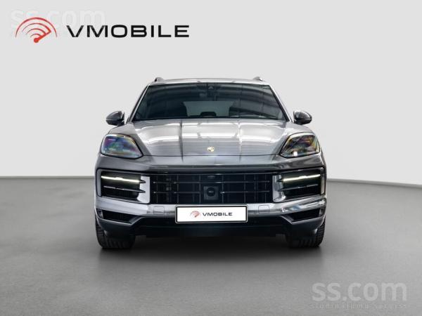 Grey Porsche Cayenne 2024 in Riga, with an engine capacity of 3.00 L and mileage of 44 thousand km for 98700 €, photo 3 on AUTOMOTO.COM.LV