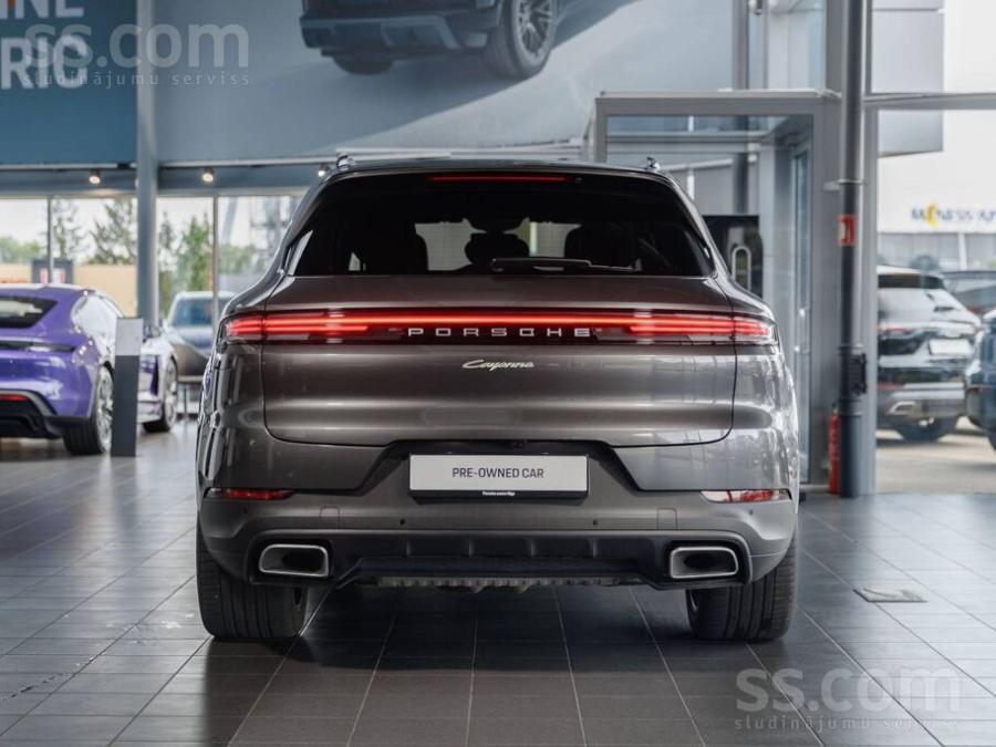 Grey Porsche Cayenne 2024 in Riga, with an engine capacity of 3.00 L and mileage of 17 thousand km for 98000 €, photo 7 on AUTOMOTO.COM.LV