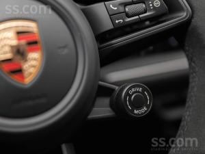 Grey Porsche Cayenne 2024 in Riga, with an engine capacity of 3.00 L and mileage of 17 thousand km for 98000 €, photo 33 on AUTOMOTO.COM.LV
