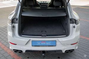 Grey Porsche Cayenne 2024 in Vilnius, with an engine capacity of 3.00 L and mileage of 90 thousand km for 91700 €, photo 29 on AUTOMOTO.COM.LV