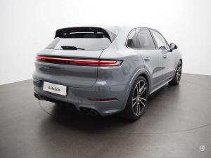 Pelēks Porsche Cayenne 2024 Viļņa, ar dzinēja tilpumu 2.99 L un nobraukumu 63 tūkst. km par 99500 €, foto 5 vietnē AUTOMOTO.COM.LV