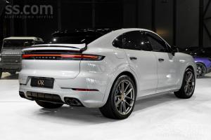 Pelēks Porsche Cayenne 2024 Rīga, ar dzinēja tilpumu 3.00 L un nobraukumu 53 tūkst. km par 110000 €, foto 5 vietnē AUTOMOTO.COM.LV