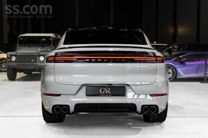Pelēks Porsche Cayenne 2024 Rīga, ar dzinēja tilpumu 3.00 L un nobraukumu 53 tūkst. km par 110000 €, foto 6 vietnē AUTOMOTO.COM.LV