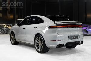 Pelēks Porsche Cayenne 2024 Rīga, ar dzinēja tilpumu 3.00 L un nobraukumu 53 tūkst. km par 110000 €, foto 7 vietnē AUTOMOTO.COM.LV