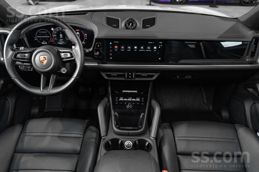 Pelēks Porsche Cayenne 2024 Rīga, ar dzinēja tilpumu 3.00 L un nobraukumu 53 tūkst. km par 110000 €, foto 12 vietnē AUTOMOTO.COM.LV
