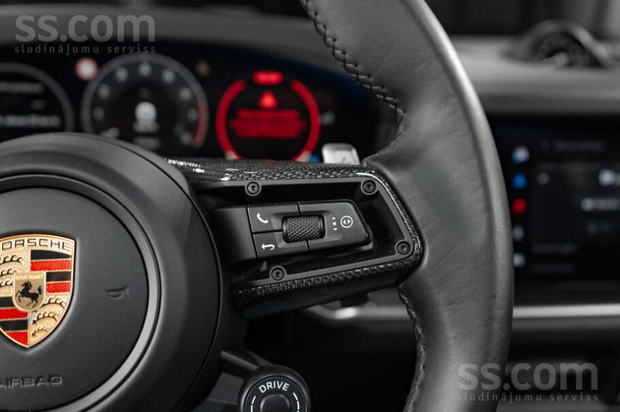 Pelēks Porsche Cayenne 2024 Rīga, ar dzinēja tilpumu 3.00 L un nobraukumu 53 tūkst. km par 110000 €, foto 27 vietnē AUTOMOTO.COM.LV