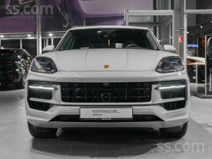 Pelēks Porsche Cayenne 2025 Rīga, ar dzinēja tilpumu 3.00 L un nobraukumu 8 tūkst. km par 105900 €, foto 8 vietnē AUTOMOTO.COM.LV