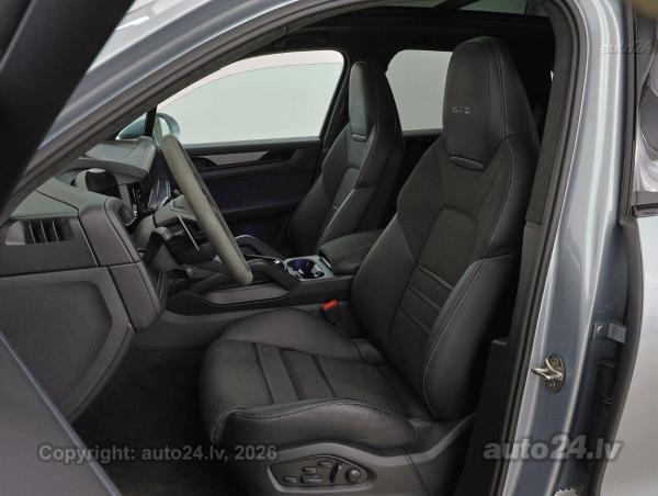 Grey Porsche Cayenne 2025 in Tallinn, with an engine capacity of 4.00 L and mileage of 5 thousand km for 146000 €, photo 11 on AUTOMOTO.COM.LV
