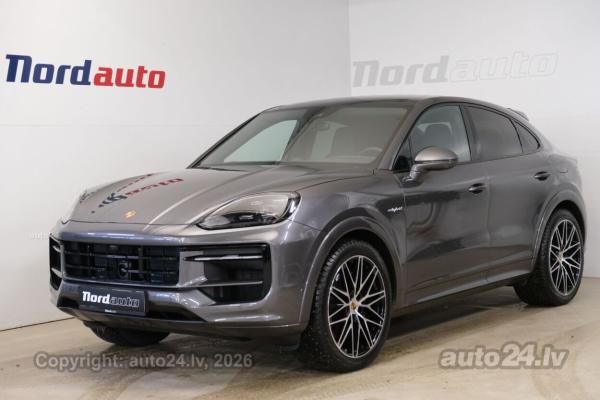 Pelēks Porsche Cayenne 2025 Tallina, ar dzinēja tilpumu 3.00 L un nobraukumu 22 tūkst. km par 124900 €, foto 1 vietnē AUTOMOTO.COM.LV