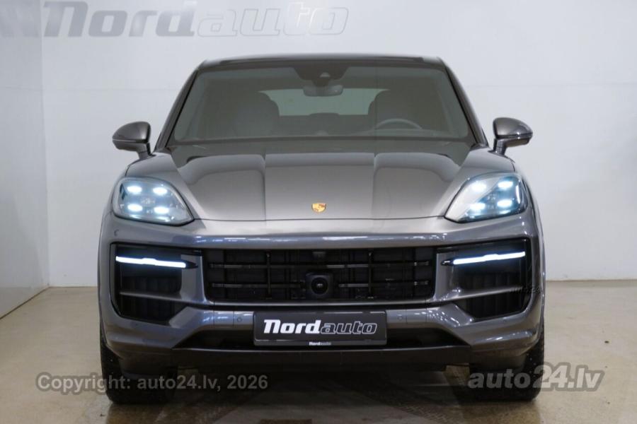Pelēks Porsche Cayenne 2025 Tallina, ar dzinēja tilpumu 3.00 L un nobraukumu 22 tūkst. km par 124900 €, foto 3 vietnē AUTOMOTO.COM.LV