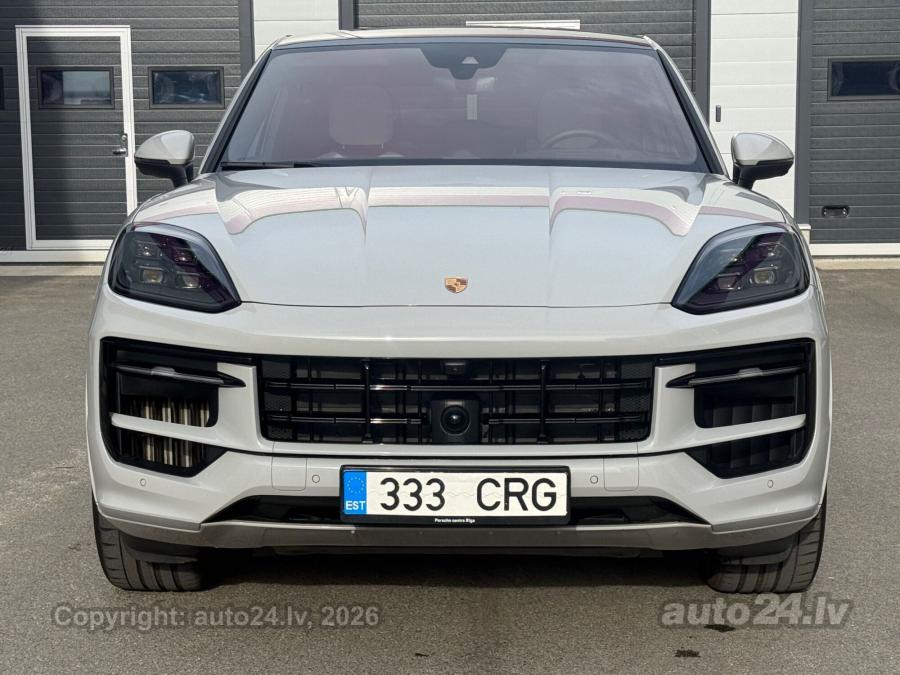 Pelēks Porsche Cayenne 2025 Tallina, ar dzinēja tilpumu 3.00 L un nobraukumu 11 tūkst. km par 135900 €, foto 3 vietnē AUTOMOTO.COM.LV