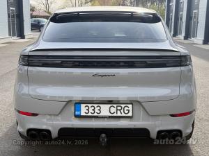 Pelēks Porsche Cayenne 2025 Tallina, ar dzinēja tilpumu 3.00 L un nobraukumu 11 tūkst. km par 135900 €, foto 5 vietnē AUTOMOTO.COM.LV