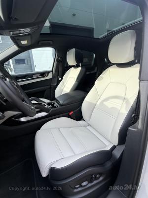Pelēks Porsche Cayenne 2025 Tallina, ar dzinēja tilpumu 3.00 L un nobraukumu 11 tūkst. km par 135900 €, foto 14 vietnē AUTOMOTO.COM.LV