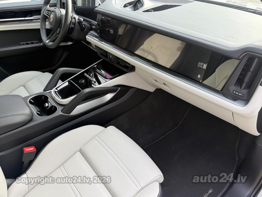 Pelēks Porsche Cayenne 2025 Tallina, ar dzinēja tilpumu 3.00 L un nobraukumu 11 tūkst. km par 135900 €, foto 15 vietnē AUTOMOTO.COM.LV