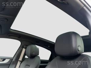 Pelēks Porsche Cayenne 2025 Rīga, ar dzinēja tilpumu 4.00 L un nobraukumu 10 tūkst. km par 141290 €, foto 10 vietnē AUTOMOTO.COM.LV
