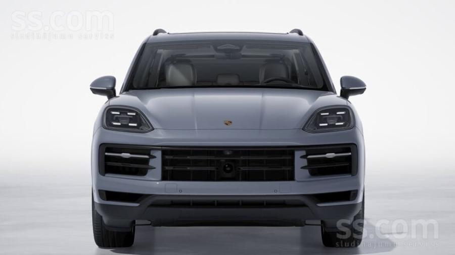 Pelēks Porsche Cayenne 2025 Rīga, ar dzinēja tilpumu 3.00 L un nobraukumu 22 tūkst. km par 96000 €, foto 9 vietnē AUTOMOTO.COM.LV