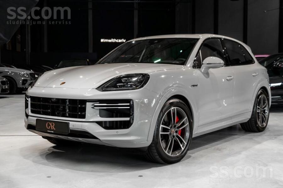 Grey Porsche Cayenne 2025 in Riga, with an engine capacity of 4.00 L and mileage of 24 thousand km for 147000 €, photo 1 on AUTOMOTO.COM.LV