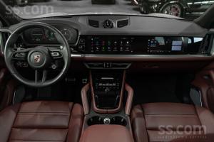 Grey Porsche Cayenne 2025 in Riga, with an engine capacity of 4.00 L and mileage of 24 thousand km for 147000 €, photo 13 on AUTOMOTO.COM.LV