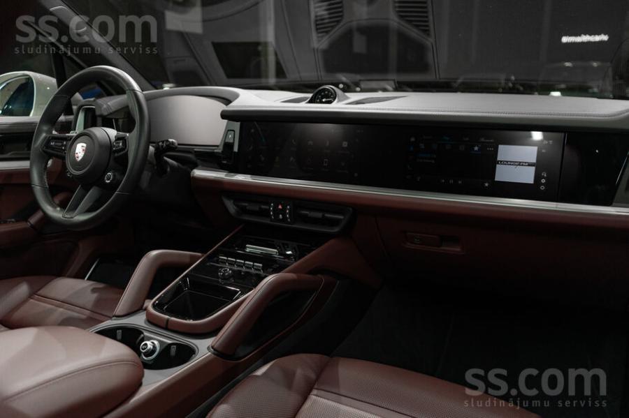 Grey Porsche Cayenne 2025 in Riga, with an engine capacity of 4.00 L and mileage of 24 thousand km for 147000 €, photo 14 on AUTOMOTO.COM.LV