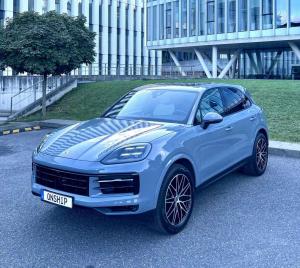 Grey Porsche Cayenne 2025 in Vilnius, with an engine capacity of 3.00 L and mileage of 7 thousand km for 95500 €, photo  on AUTOMOTO.COM.LV
