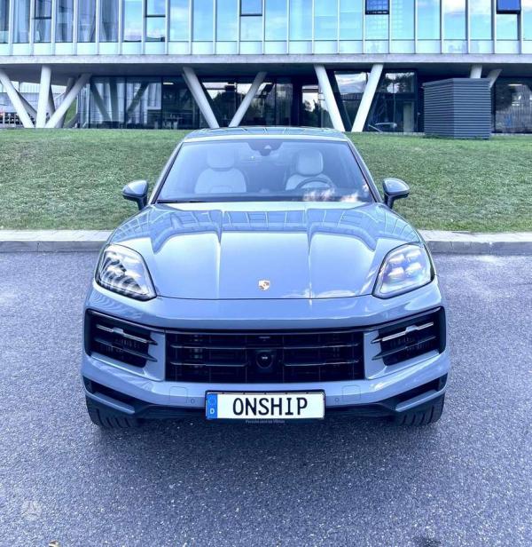 Pelēks Porsche Cayenne 2025 Viļņa, ar dzinēja tilpumu 3.00 L un nobraukumu 7 tūkst. km par 95500 €, foto 3 vietnē AUTOMOTO.COM.LV