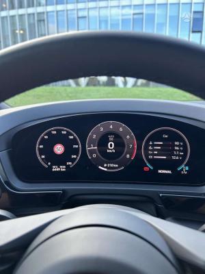 Grey Porsche Cayenne 2025 in Vilnius, with an engine capacity of 3.00 L and mileage of 7 thousand km for 95500 €, photo 12 on AUTOMOTO.COM.LV