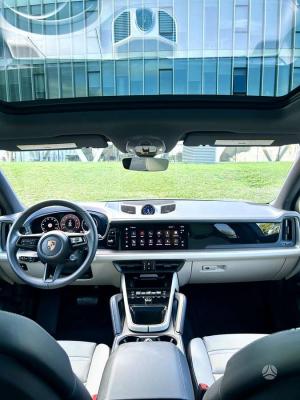 Grey Porsche Cayenne 2025 in Vilnius, with an engine capacity of 3.00 L and mileage of 7 thousand km for 95500 €, photo 13 on AUTOMOTO.COM.LV