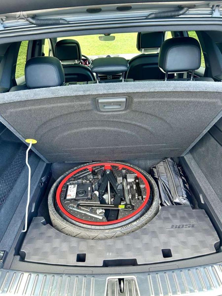 Grey Porsche Cayenne 2025 in Vilnius, with an engine capacity of 3.00 L and mileage of 7 thousand km for 95500 €, photo 22 on AUTOMOTO.COM.LV