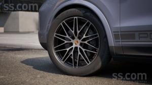 Pelēks Porsche Cayenne 2025 Rīga, ar dzinēja tilpumu 3.00 L un nobraukumu 13 tūkst. km par 95000 €, foto 11 vietnē AUTOMOTO.COM.LV