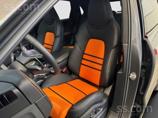Pelēks Porsche Cayenne 2025 Rīga, ar dzinēja tilpumu 3.00 L un nobraukumu 33 tūkst. km par 120900 €, foto 6 vietnē AUTOMOTO.COM.LV