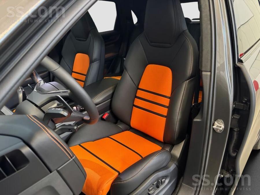Pelēks Porsche Cayenne 2025 Rīga, ar dzinēja tilpumu 3.00 L un nobraukumu 33 tūkst. km par 120900 €, foto 6 vietnē AUTOMOTO.COM.LV