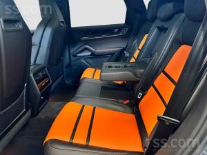 Pelēks Porsche Cayenne 2025 Rīga, ar dzinēja tilpumu 3.00 L un nobraukumu 33 tūkst. km par 120900 €, foto 11 vietnē AUTOMOTO.COM.LV