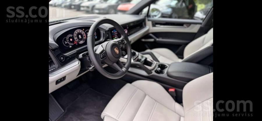 Grey Porsche Cayenne 2025 in Riga, with an engine capacity of 3.00 L and mileage of 18 thousand km for 90700 €, photo 6 on AUTOMOTO.COM.LV