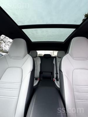 Grey Porsche Cayenne 2025 in Riga, with an engine capacity of 3.00 L and mileage of 18 thousand km for 90700 €, photo 10 on AUTOMOTO.COM.LV
