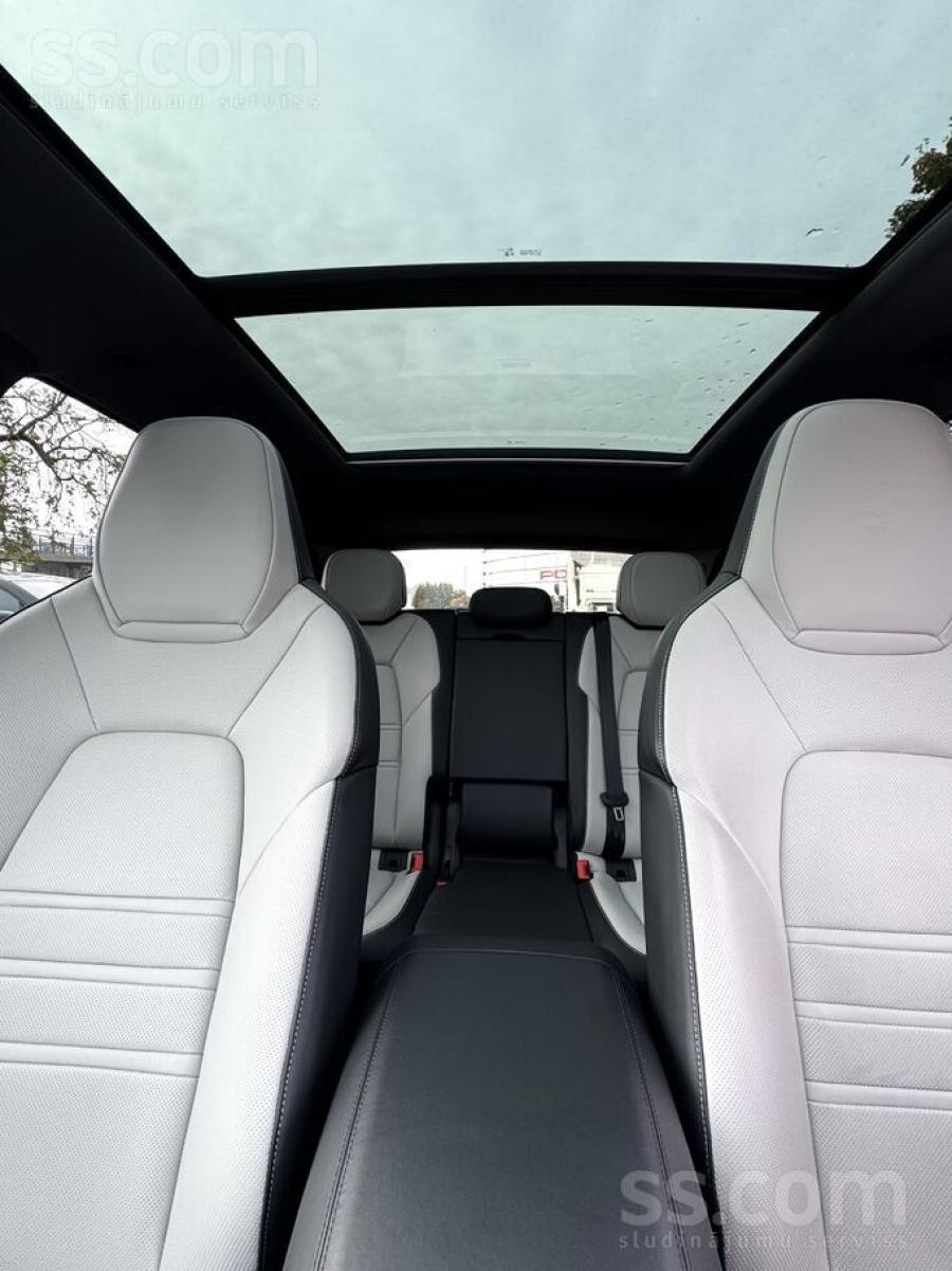 Grey Porsche Cayenne 2025 in Riga, with an engine capacity of 3.00 L and mileage of 18 thousand km for 90700 €, photo 10 on AUTOMOTO.COM.LV