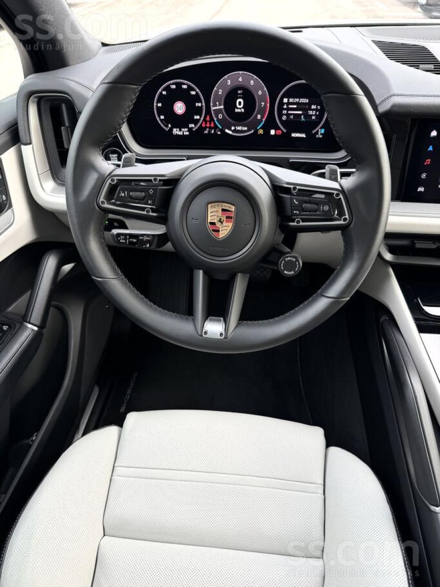 Grey Porsche Cayenne 2025 in Riga, with an engine capacity of 3.00 L and mileage of 18 thousand km for 90700 €, photo 14 on AUTOMOTO.COM.LV