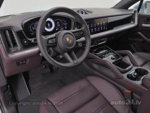 Grey Porsche Cayenne 2026 in Tallinn, with an engine capacity of 3.00 L and mileage of 8 thousand km for 129000 €, photo 16 on AUTOMOTO.COM.LV