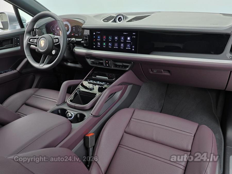Grey Porsche Cayenne 2026 in Tallinn, with an engine capacity of 3.00 L and mileage of 8 thousand km for 129000 €, photo 18 on AUTOMOTO.COM.LV