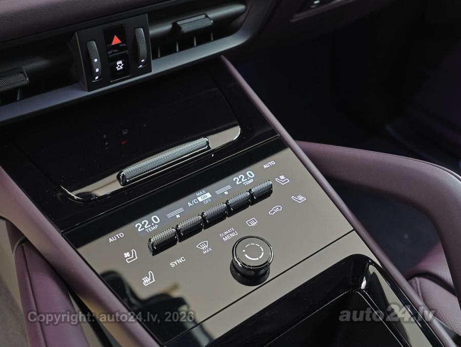 Grey Porsche Cayenne 2026 in Tallinn, with an engine capacity of 3.00 L and mileage of 8 thousand km for 129000 €, photo 19 on AUTOMOTO.COM.LV