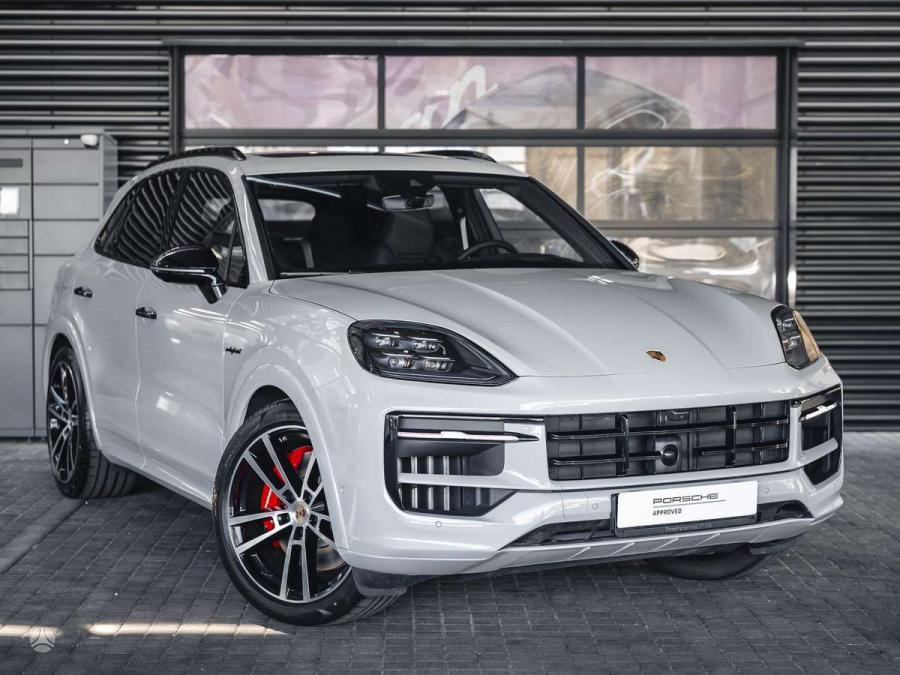 Pelēks Porsche Cayenne 2026 Viļņa, ar dzinēja tilpumu 3.00 L un nobraukumu 3 tūkst. km par 149023 €, foto 8 vietnē AUTOMOTO.COM.LV