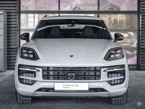 Pelēks Porsche Cayenne 2026 Viļņa, ar dzinēja tilpumu 3.00 L un nobraukumu 3 tūkst. km par 149023 €, foto 9 vietnē AUTOMOTO.COM.LV