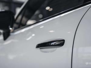 Pelēks Porsche Cayenne 2026 Viļņa, ar dzinēja tilpumu 3.00 L un nobraukumu 3 tūkst. km par 149023 €, foto 15 vietnē AUTOMOTO.COM.LV