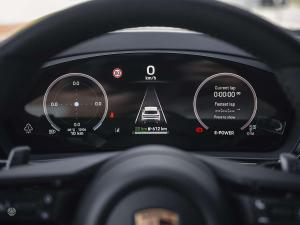 Pelēks Porsche Cayenne 2026 Viļņa, ar dzinēja tilpumu 3.00 L un nobraukumu 3 tūkst. km par 149023 €, foto 32 vietnē AUTOMOTO.COM.LV