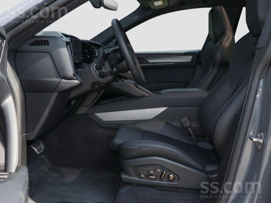 Pelēks Porsche Cayenne 2026 Rīga, ar dzinēja tilpumu 3.60 L un nobraukumu 8 tūkst. km par 139900 €, foto 6 vietnē AUTOMOTO.COM.LV