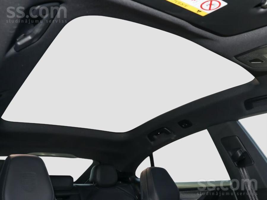 Pelēks Porsche Cayenne 2026 Rīga, ar dzinēja tilpumu 3.60 L un nobraukumu 8 tūkst. km par 139900 €, foto 12 vietnē AUTOMOTO.COM.LV