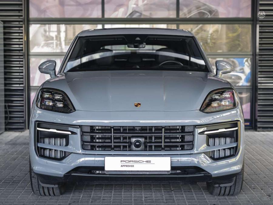 Pelēks Porsche Cayenne 2026 Viļņa, ar dzinēja tilpumu 3.00 L un nobraukumu 3 tūkst. km par 128550 €, foto 9 vietnē AUTOMOTO.COM.LV