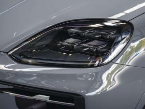 Pelēks Porsche Cayenne 2026 Viļņa, ar dzinēja tilpumu 3.00 L un nobraukumu 3 tūkst. km par 128550 €, foto 12 vietnē AUTOMOTO.COM.LV