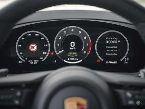 Pelēks Porsche Cayenne 2026 Viļņa, ar dzinēja tilpumu 3.00 L un nobraukumu 3 tūkst. km par 128550 €, foto 29 vietnē AUTOMOTO.COM.LV