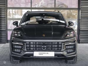 Pelēks Porsche Cayenne 2026 Viļņa, ar dzinēja tilpumu 3.00 L un nobraukumu 3 tūkst. km par 136323 €, foto 9 vietnē AUTOMOTO.COM.LV