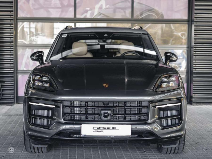 Pelēks Porsche Cayenne 2026 Viļņa, ar dzinēja tilpumu 3.00 L un nobraukumu 3 tūkst. km par 136323 €, foto 9 vietnē AUTOMOTO.COM.LV